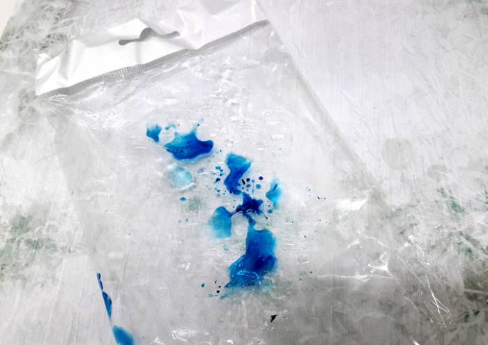 What is watercolor powder and how to use it in a project