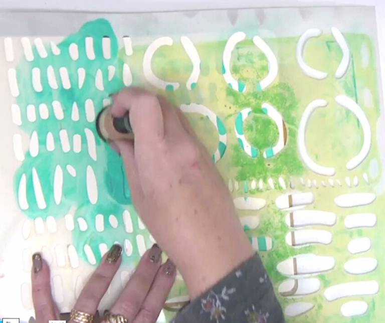 Clever tips for working with stencils every crafter should know